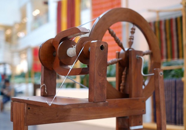 First Hand Spinning Project, Oton, Iloilo – HABI: The Philippine ...