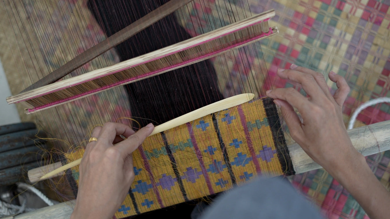 Exploring the Use of Philippine Silk in Tausug Siyabit Weaving – HABI ...